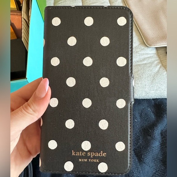 kate spade | Accessories | Kate Spade Phone Wallet | Poshmark